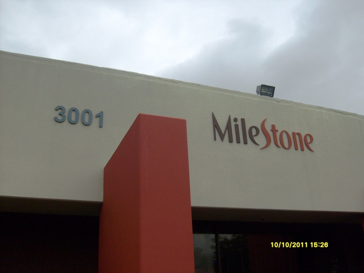 New Building Signs, Simple and Classy!