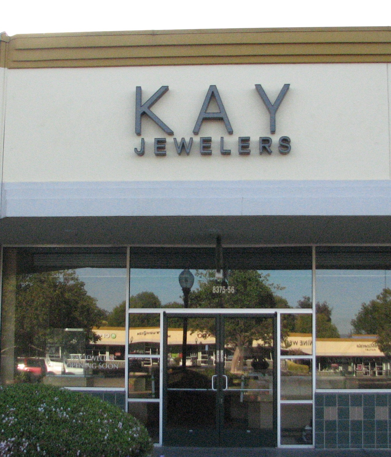 Kay Jewelers New Signs